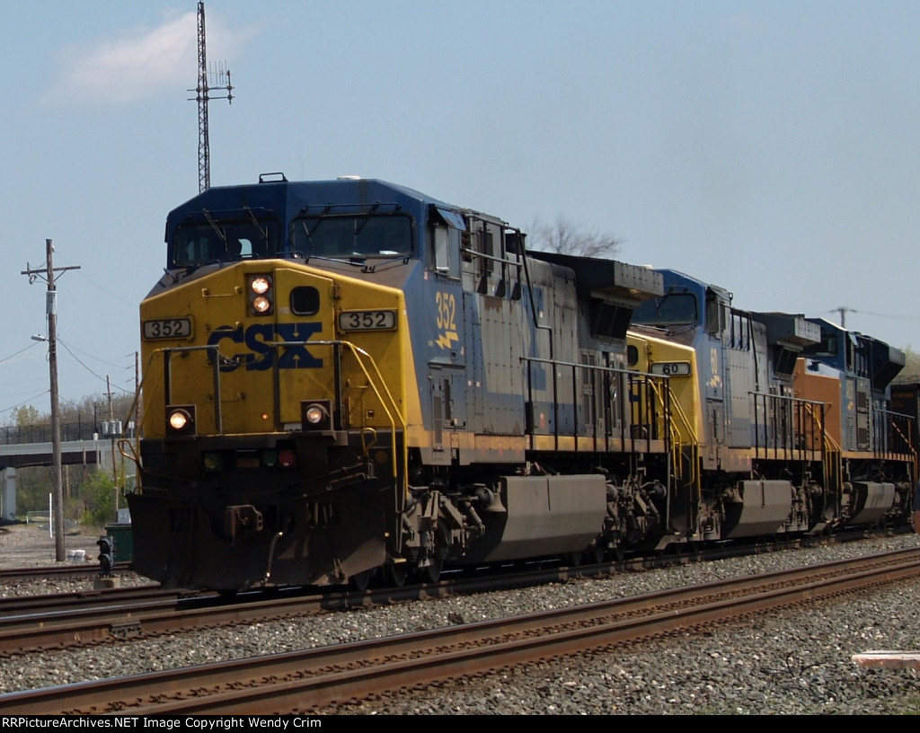 CSX 352